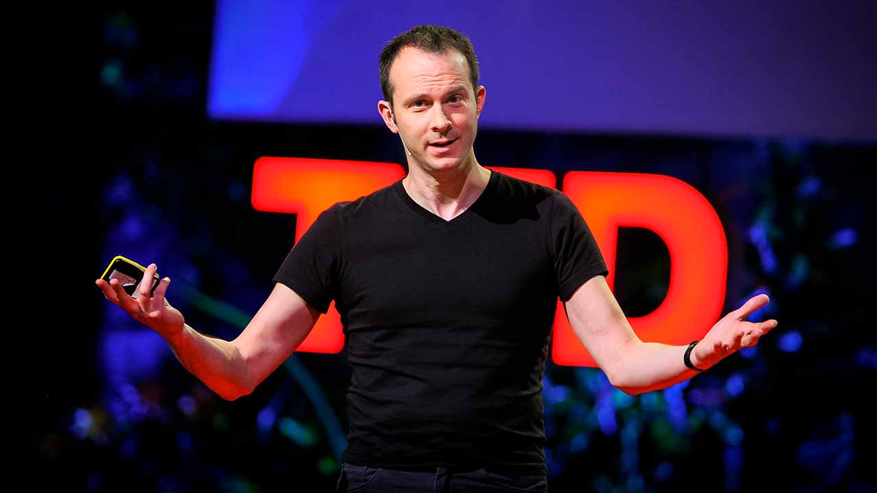 Entrevista a Tim Harford: "a los economistas también nos gusta simplificar"